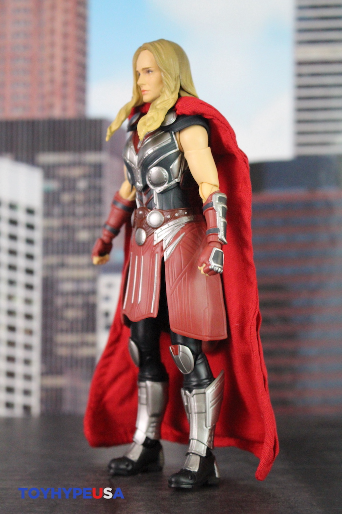 S.H. Figuarts Thor: Love and Thunder Mighty Thor Figure Review