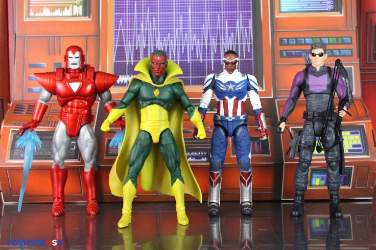 Diamond Select Toys Marvel Select Comic Vision Figure Review
