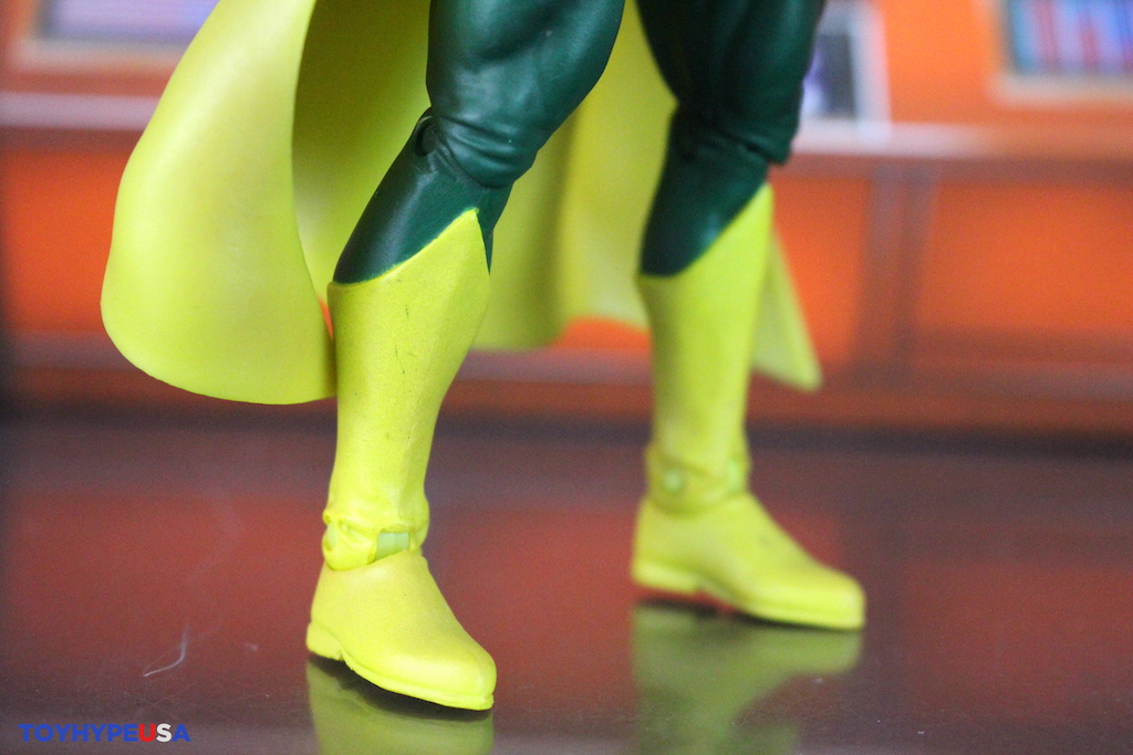 Diamond Select Toys Marvel Select Comic Vision Figure Review