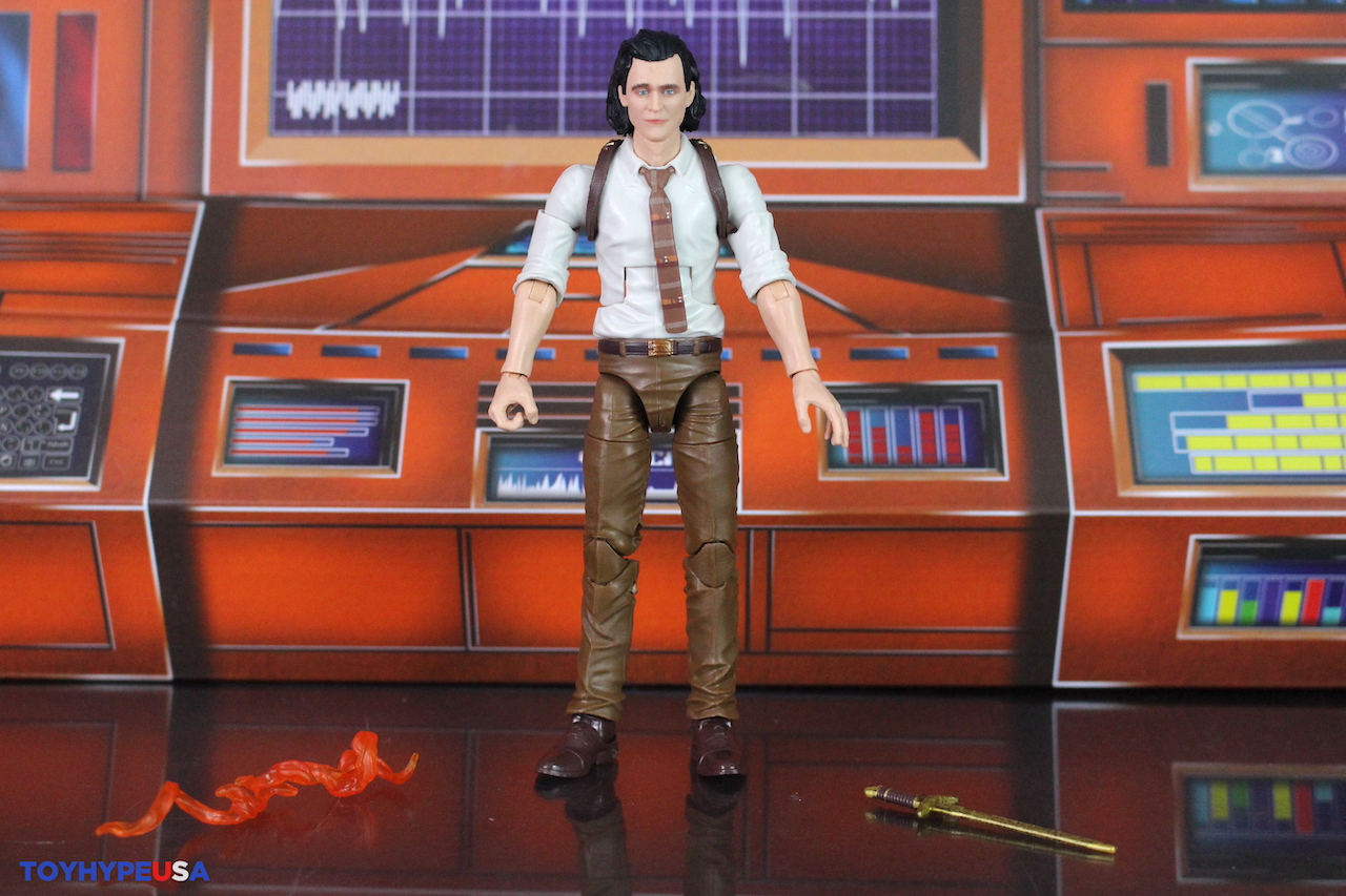 Hasbro Marvel Legends Loki with Premium Roleplay Tesseract Review