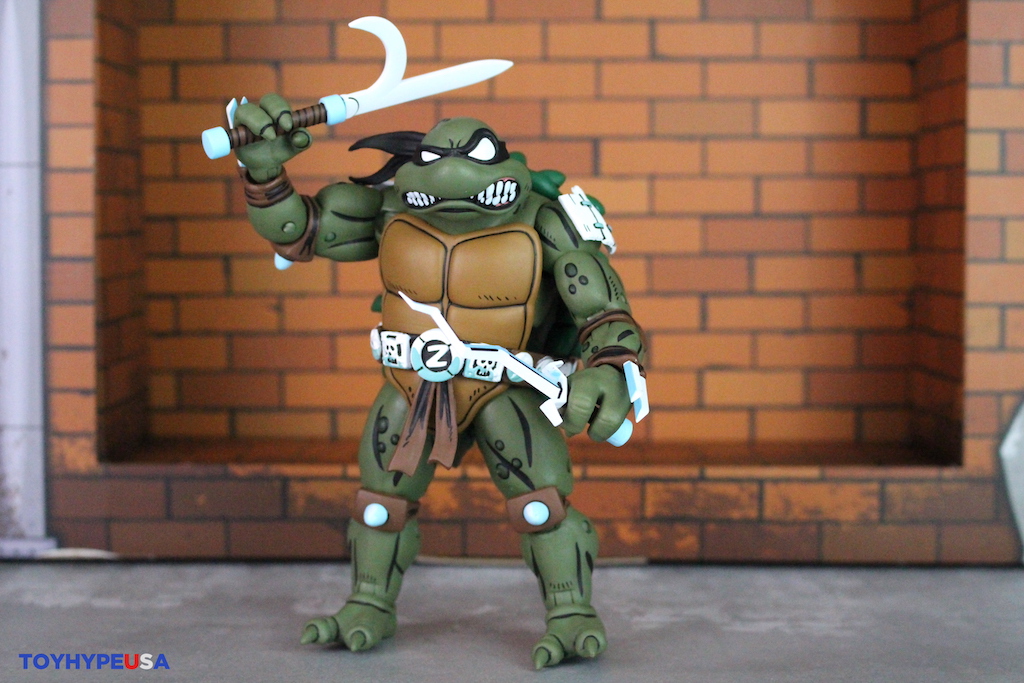 NECA Toys Teenage Mutant Ninja Turtles Adventures Slash Figure Review