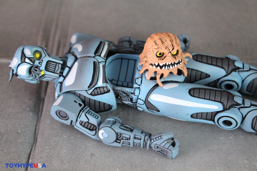 NECA Toys Teenage Mutant Ninja Turtles Mirage Comics Ultimate Utrom ...