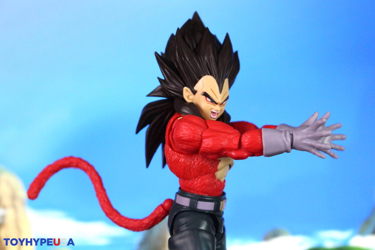 S.H. Figuarts Dragon Ball GT Super Saiyan 4 Vegeta Figure Review