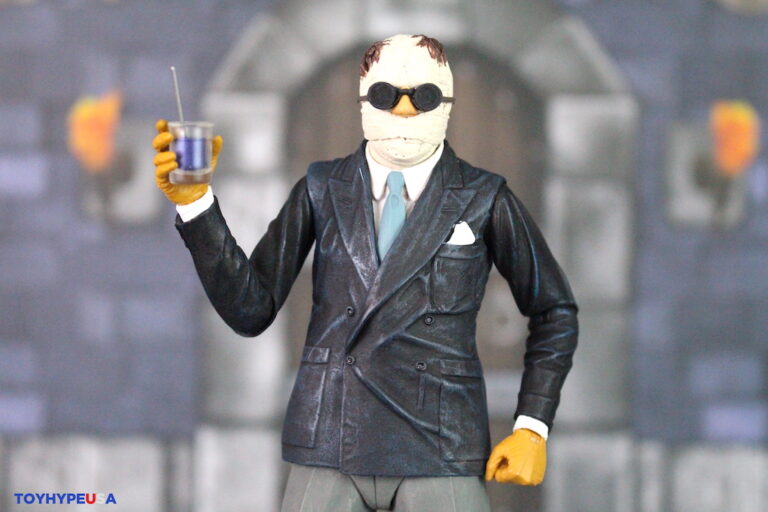 NECA Toys Universal Monsters Ultimate Invisible Man Figure Review
