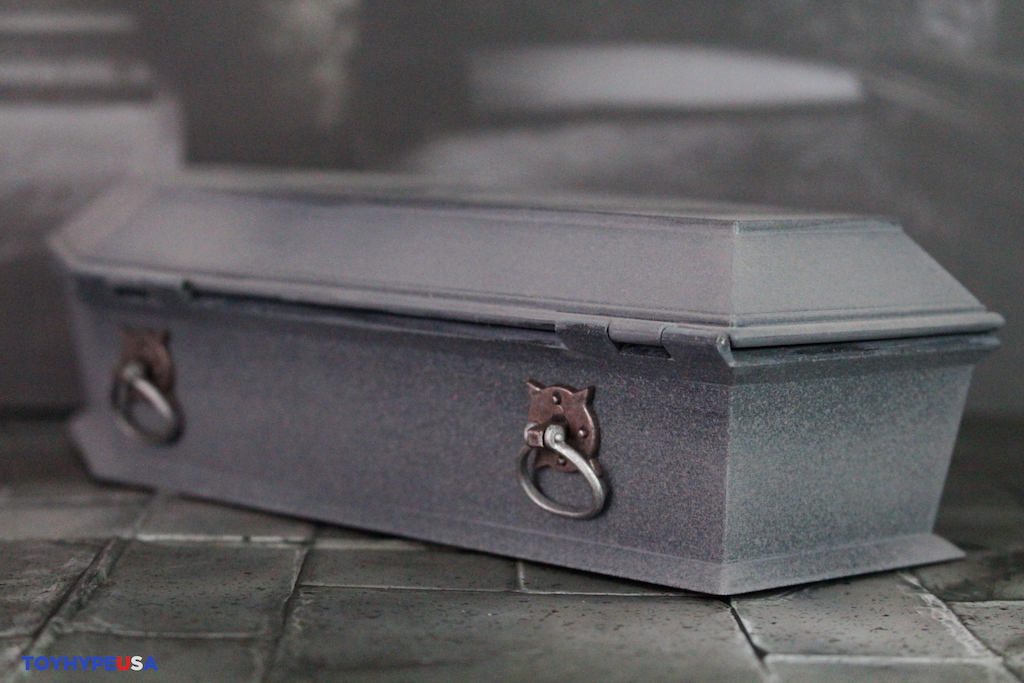 NECA Toys Universal Monsters Dracula Accessory Set Review