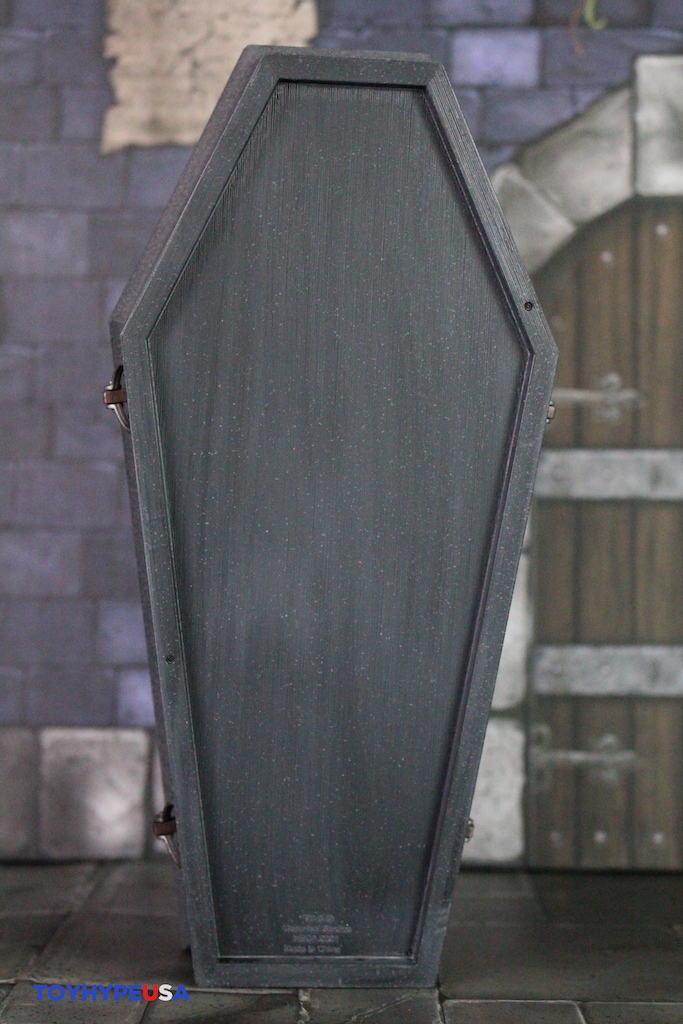 NECA Toys Universal Monsters Dracula Accessory Set Review