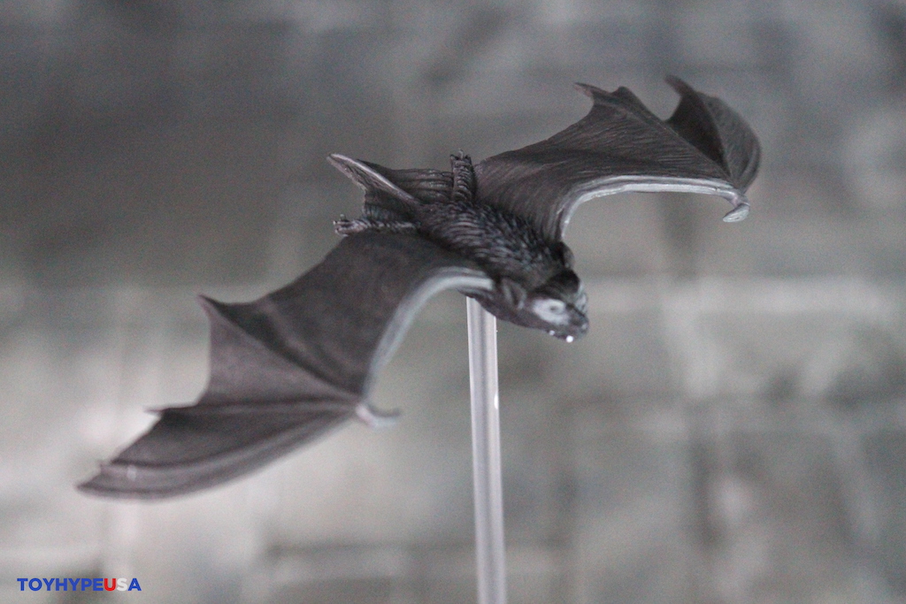 NECA Toys Universal Monsters Ultimate Dracula (Carfax Abbey) Figure Review