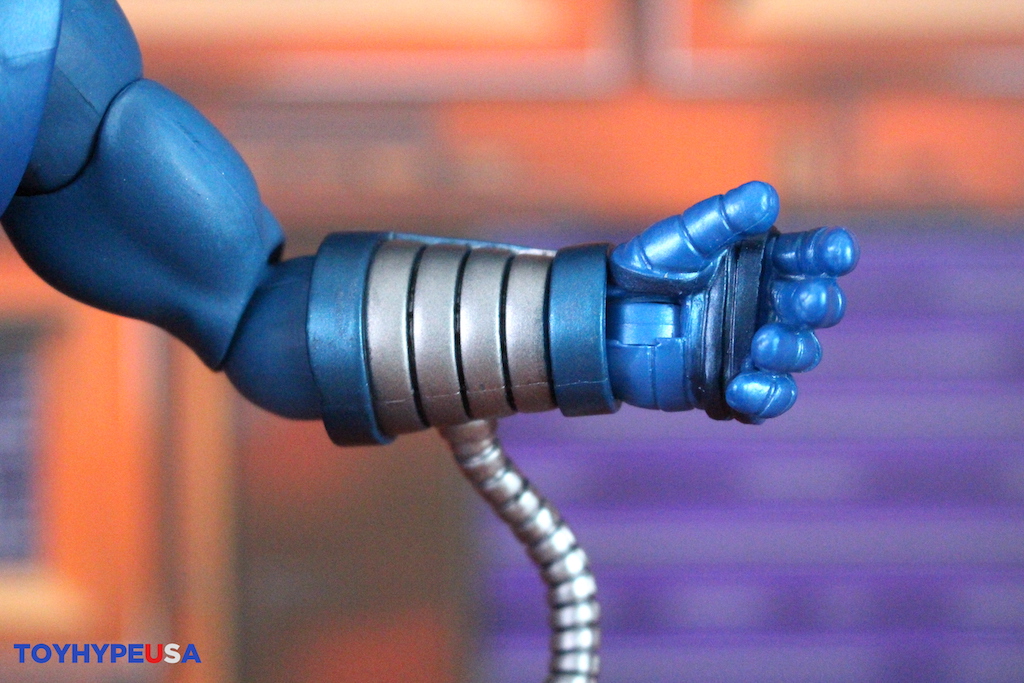 Diamond Select Toys Marvel Select Apocalypse Figure Review