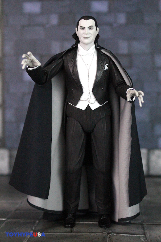 NECA Toys Universal Monsters Ultimate Dracula (Carfax Abbey) Figure Review