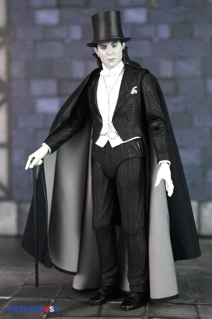 NECA Toys Universal Monsters Ultimate Dracula (Carfax Abbey) Figure Review
