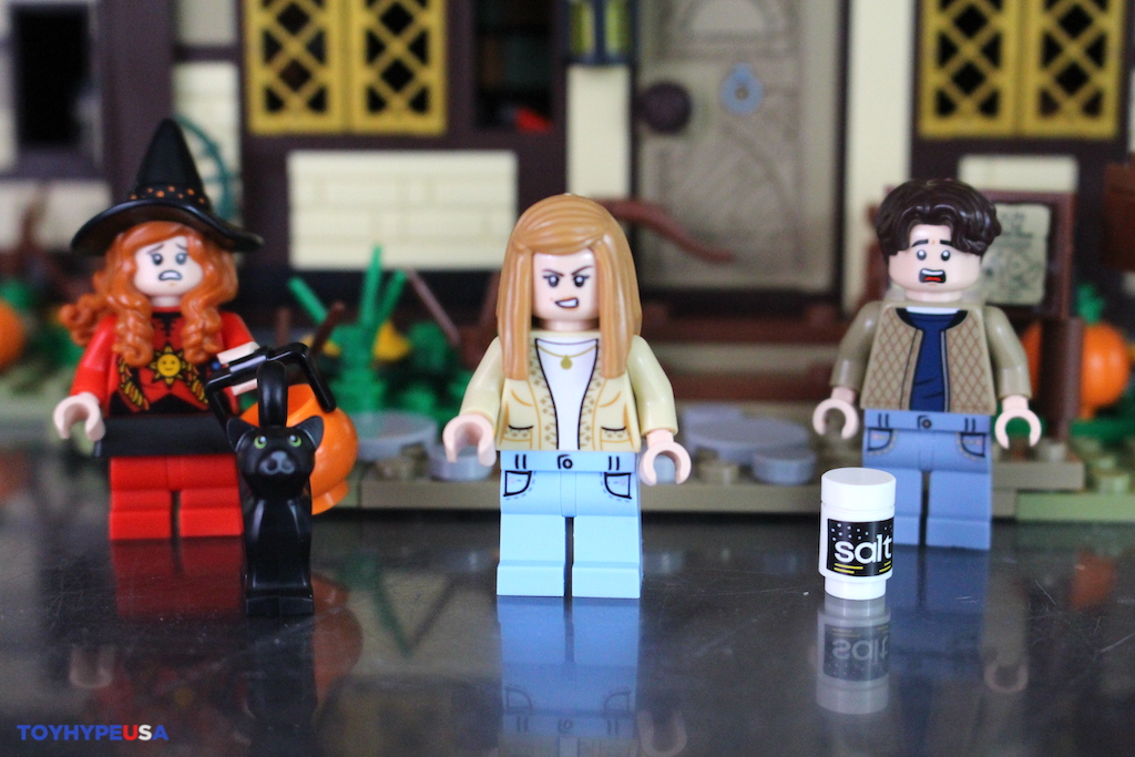 LEGO Ideas 21341 Disney Hocus Pocus: The Sanderson Sisters' Cottage Set ...