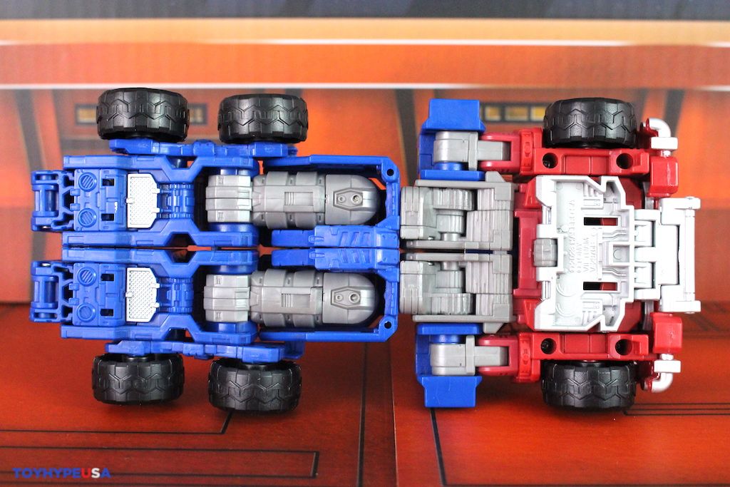 Hasbro Transformers Legacy Evolution Commander Armada Universe Optimus ...