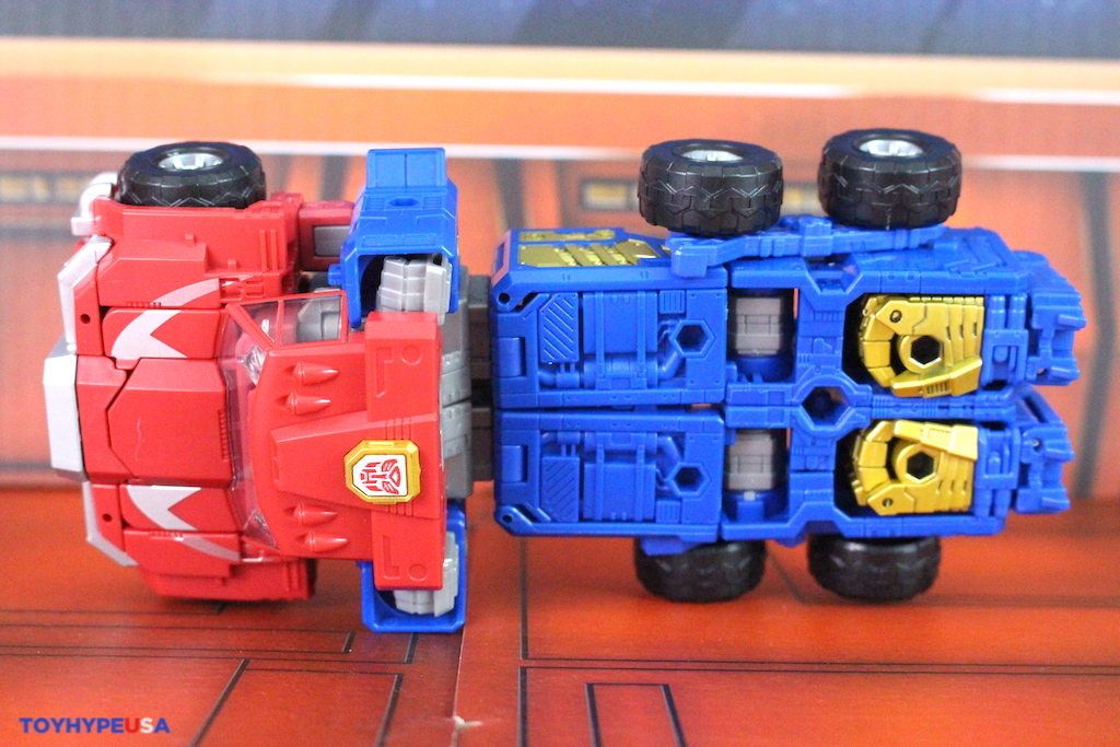 Hasbro Transformers Legacy Evolution Commander Armada Universe Optimus ...