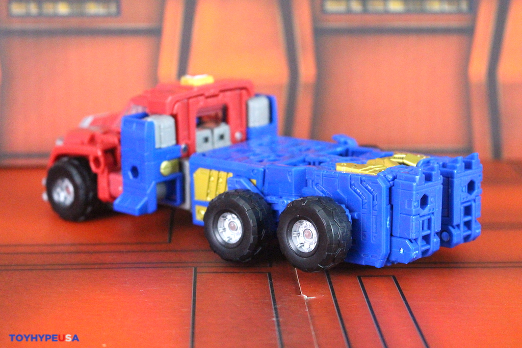 Hasbro Transformers Legacy Evolution Commander Armada Universe Optimus ...