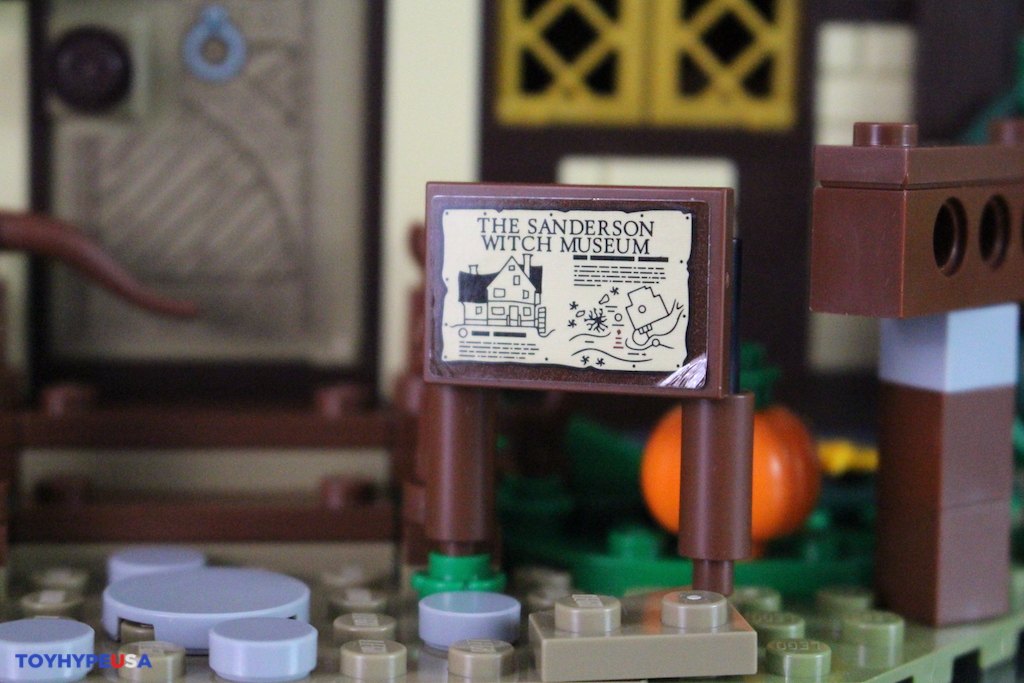 LEGO Ideas 21341 Disney Hocus Pocus: The Sanderson Sisters' Cottage Set ...