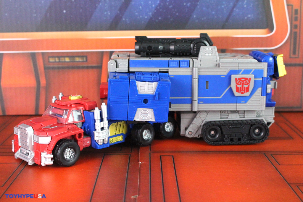 Hasbro Transformers Legacy Evolution Commander Armada Universe Optimus Prime Figure Review