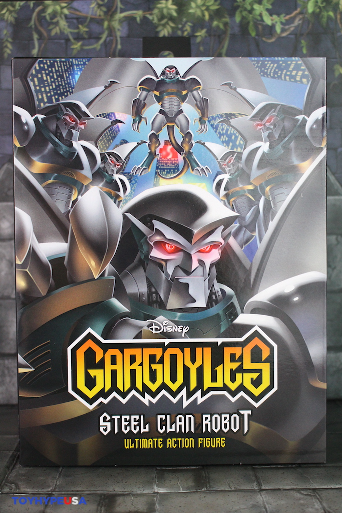 NECA Toys Gargoyles Ultimate Steel Clan Robot Figure Review
