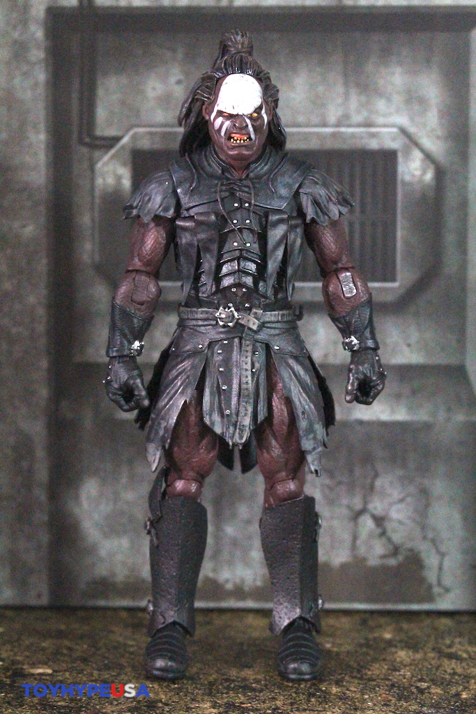 Diamond Select Toys Lord of the Rings Select Series 5 Lurtz Figure Review