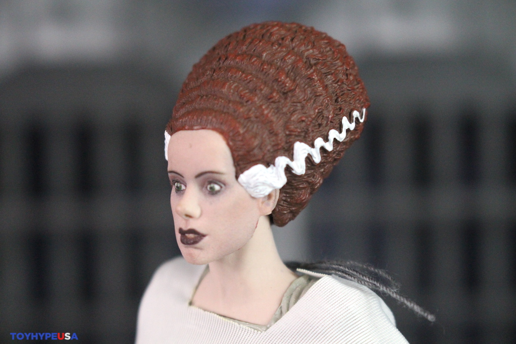NECA Toys Universal Monsters Ultimate Bride of Frankenstein (In-Color ...