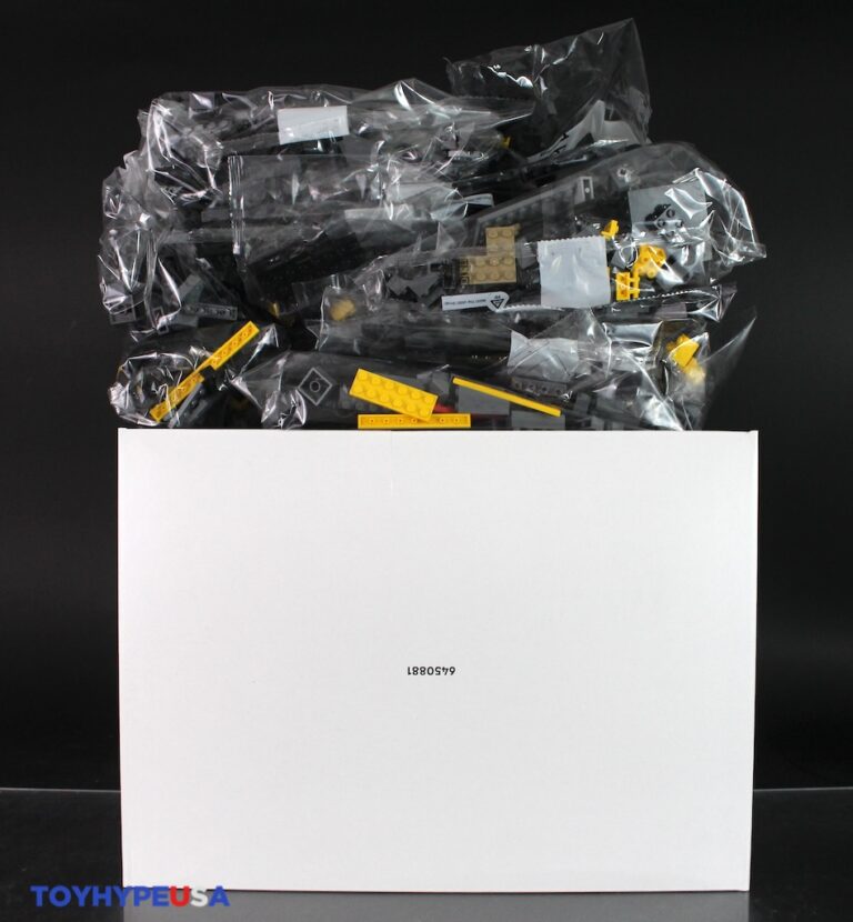 LEGO DC Batman Batcave - Shadow Box 76252 Set Review