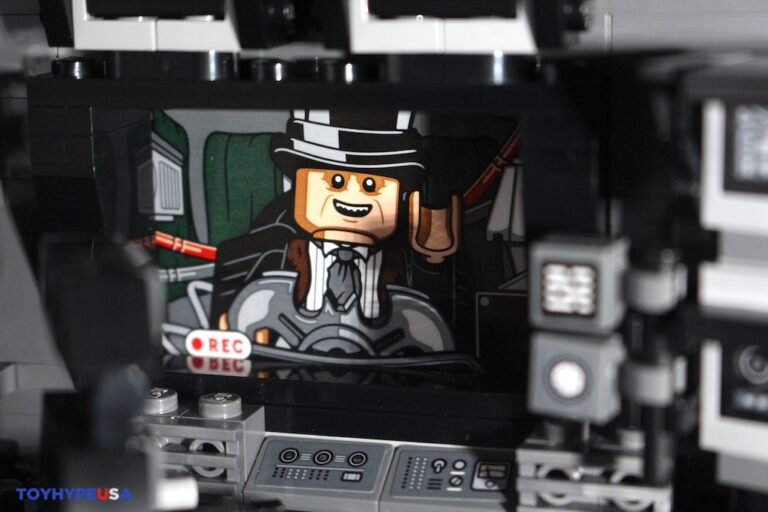 LEGO DC Batman Batcave - Shadow Box 76252 Set Review