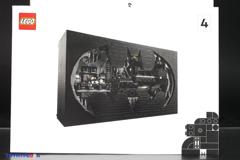 LEGO DC Batman Batcave - Shadow Box 76252 Set Review