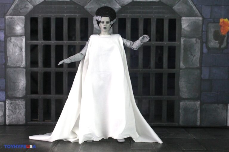 NECA Toys Universal Monsters Ultimate Bride of Frankenstein (Black ...