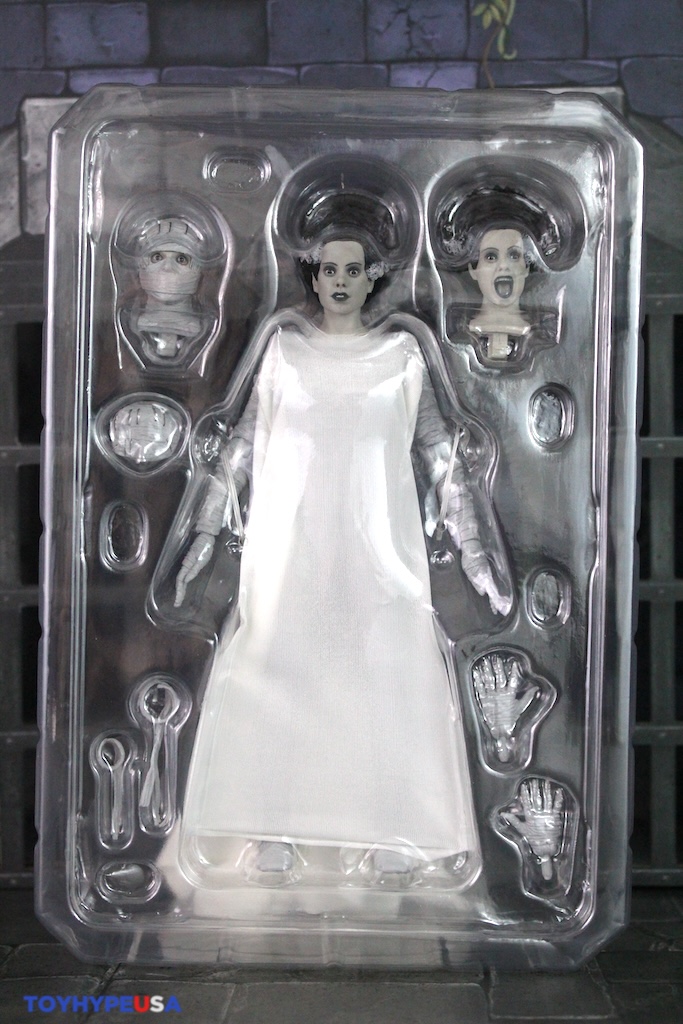 NECA Toys Universal Monsters Ultimate Bride of Frankenstein (Black ...