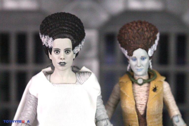 NECA Toys Universal Monsters Ultimate Bride of Frankenstein (Black ...