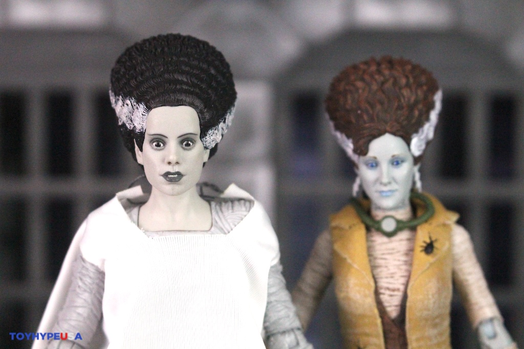 NECA Toys Universal Monsters Ultimate Bride of Frankenstein (Black ...