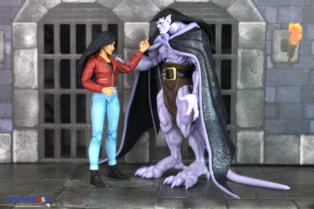 NECA Toys Disney's Gargoyles Ultimate Elisa Maza Figure Review