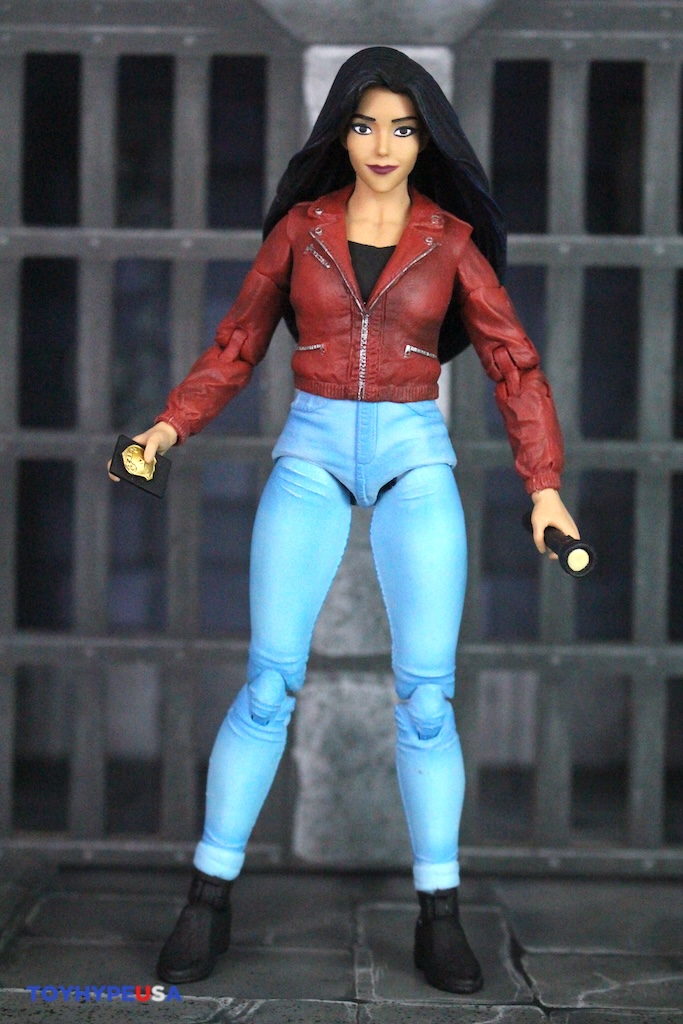 NECA Toys Disney's Gargoyles Ultimate Elisa Maza Figure Review