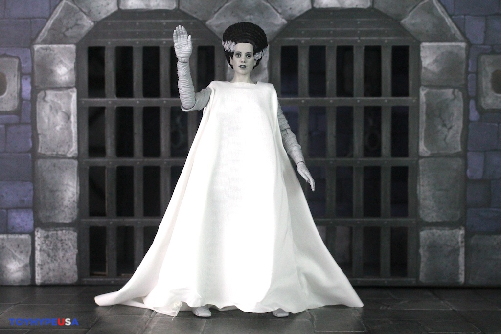 NECA Toys Universal Monsters Ultimate Bride of Frankenstein (Black ...