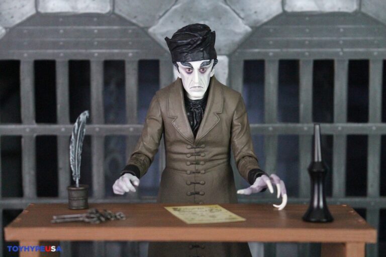 NECA Toys Nosferatu A Symphony of Horror - Ultimate Count Orlok Figure ...