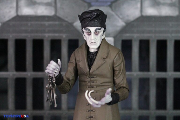 NECA Toys Nosferatu A Symphony of Horror - Ultimate Count Orlok Figure ...