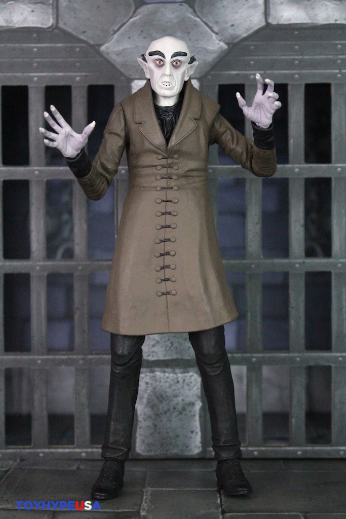 NECA Toys Nosferatu A Symphony of Horror - Ultimate Count Orlok Figure ...
