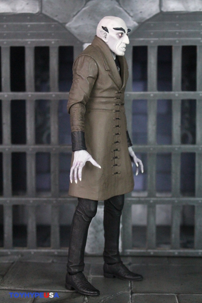 NECA Toys Nosferatu A Symphony of Horror - Ultimate Count Orlok Figure ...