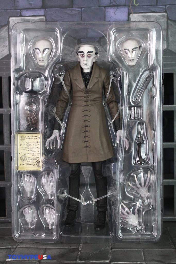 NECA Toys Nosferatu A Symphony of Horror - Ultimate Count Orlok Figure ...