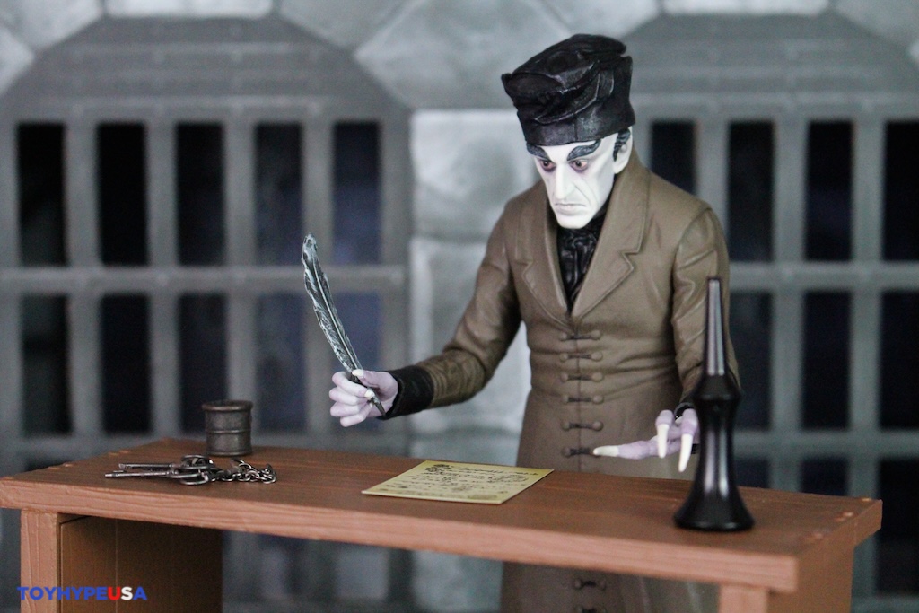 NECA Toys Nosferatu A Symphony of Horror - Ultimate Count Orlok Figure ...