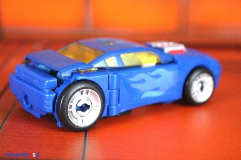 Hasbro Transformers: Legacy United Deluxe Robots in Disguise 2001 Universe Autobot Side Burn ...