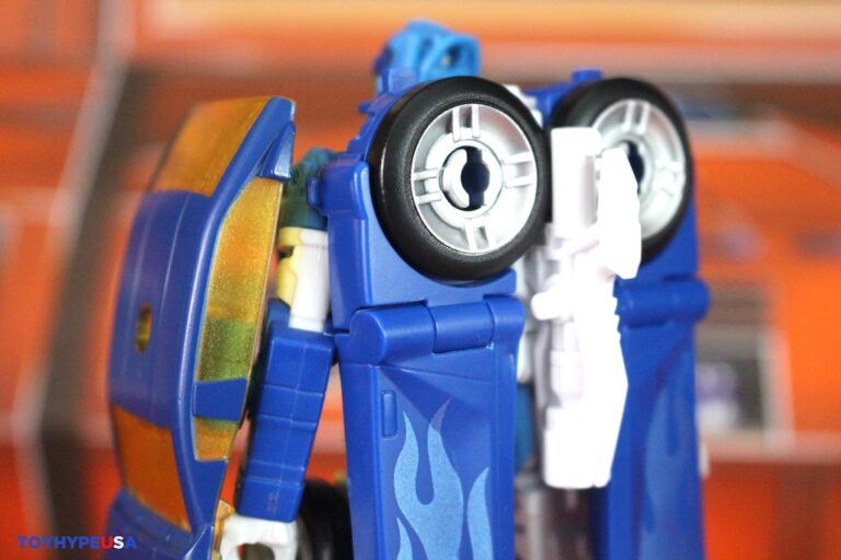 Hasbro Transformers: Legacy United Deluxe Robots in Disguise 2001 Universe Autobot Side Burn ...