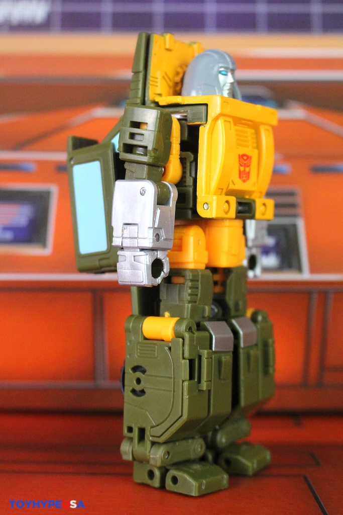 Hasbro Transformers Studio Series 86-22 Deluxe Brawn Figure Review