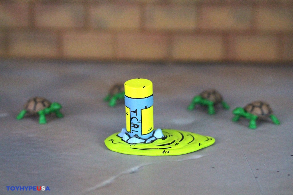 NECA Toys Teenage Mutant Ninja Turtles (Mirage Comics) Splinter Figure ...