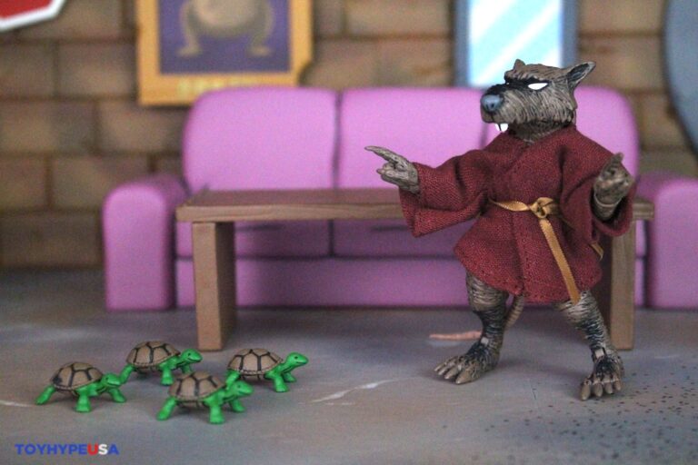 NECA Toys Teenage Mutant Ninja Turtles (Mirage Comics) Splinter Figure ...