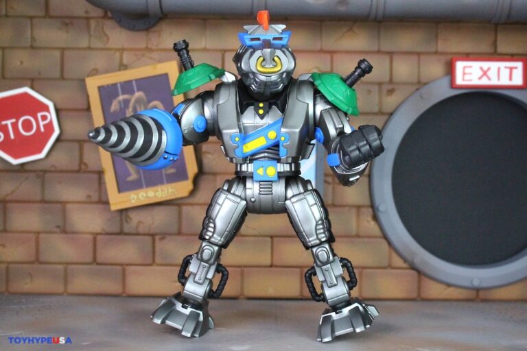 Super7 Teenage Mutant Ninja Turtles Ultimates! Robotic Bebop Figure Review