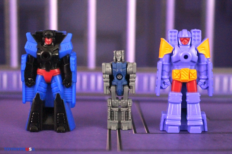 Hasbro Transformers: Legacy United Deluxe GI Universe Quake Figure Review