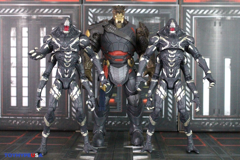 Hasbro Marvel Legends Avengers: Infinity War Outriders 2-Pack Figures ...