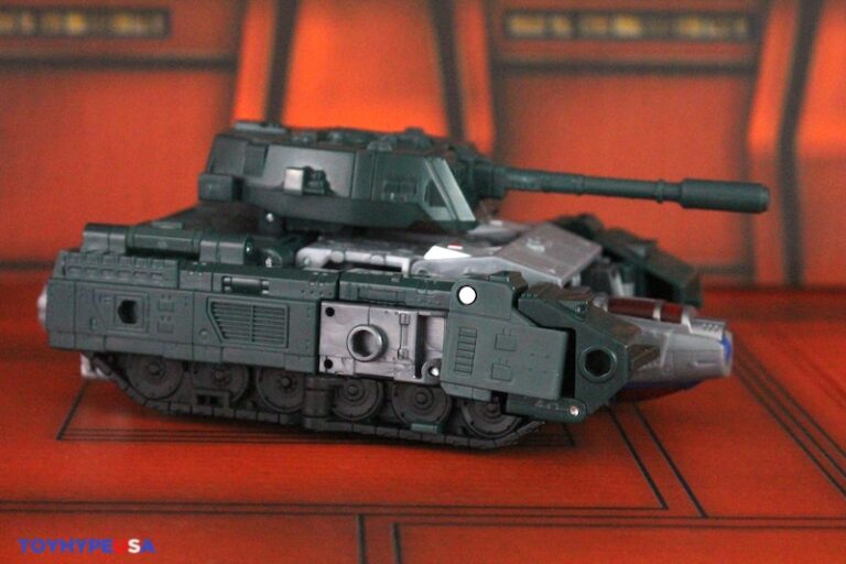 Hasbro Transformers: Legacy United Leader Class Overcharge Figure Review