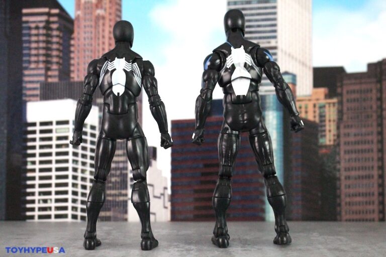 Hasbro Marvel Legends Secret Wars Spider-Man Figure Review