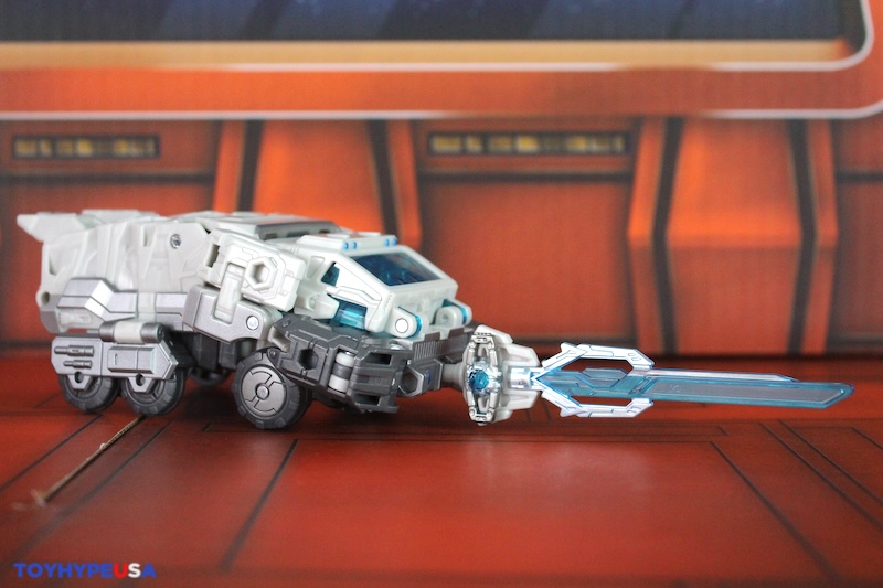 Hasbro Transformers: Age of the Primes Prima Prime Figure Review